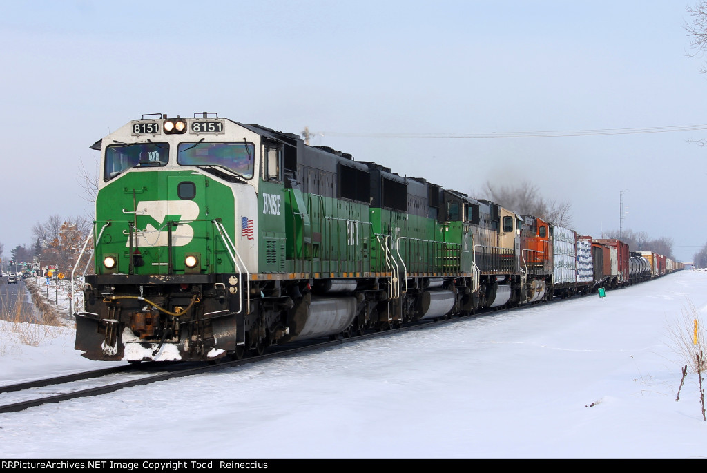 BNSF 8151